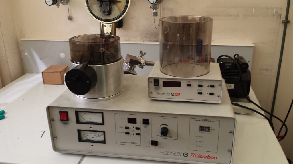 Cressington 208 carbon coater - ISTO Institut des Sciences de la Terre ...